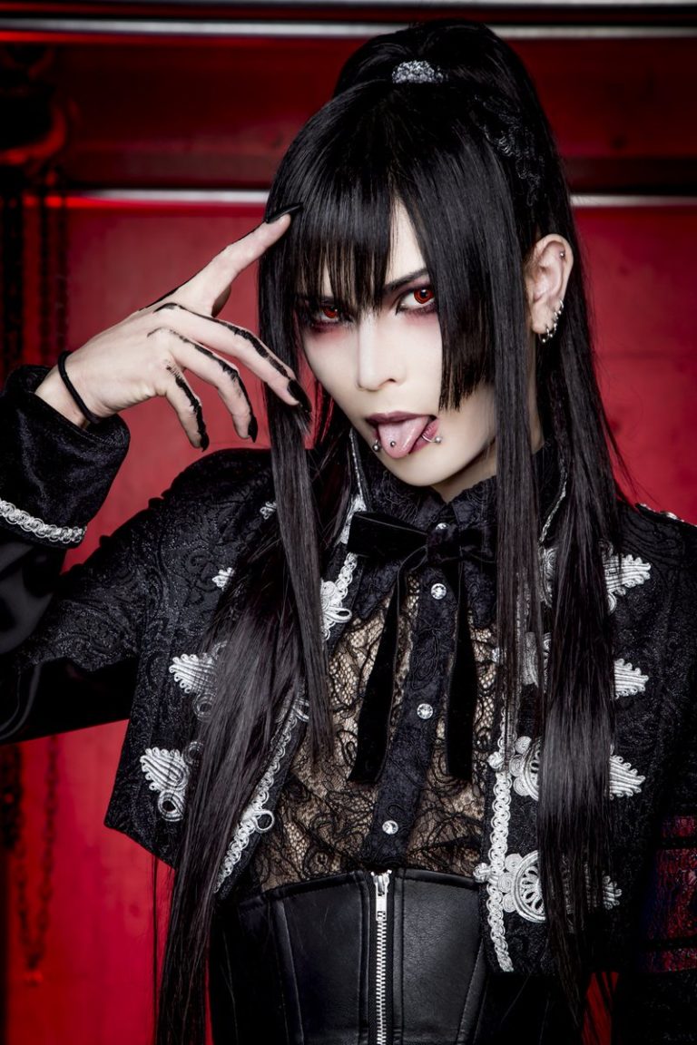 Jiluka - Nouveau look - Crimson Lotus - Visual Kei promotion