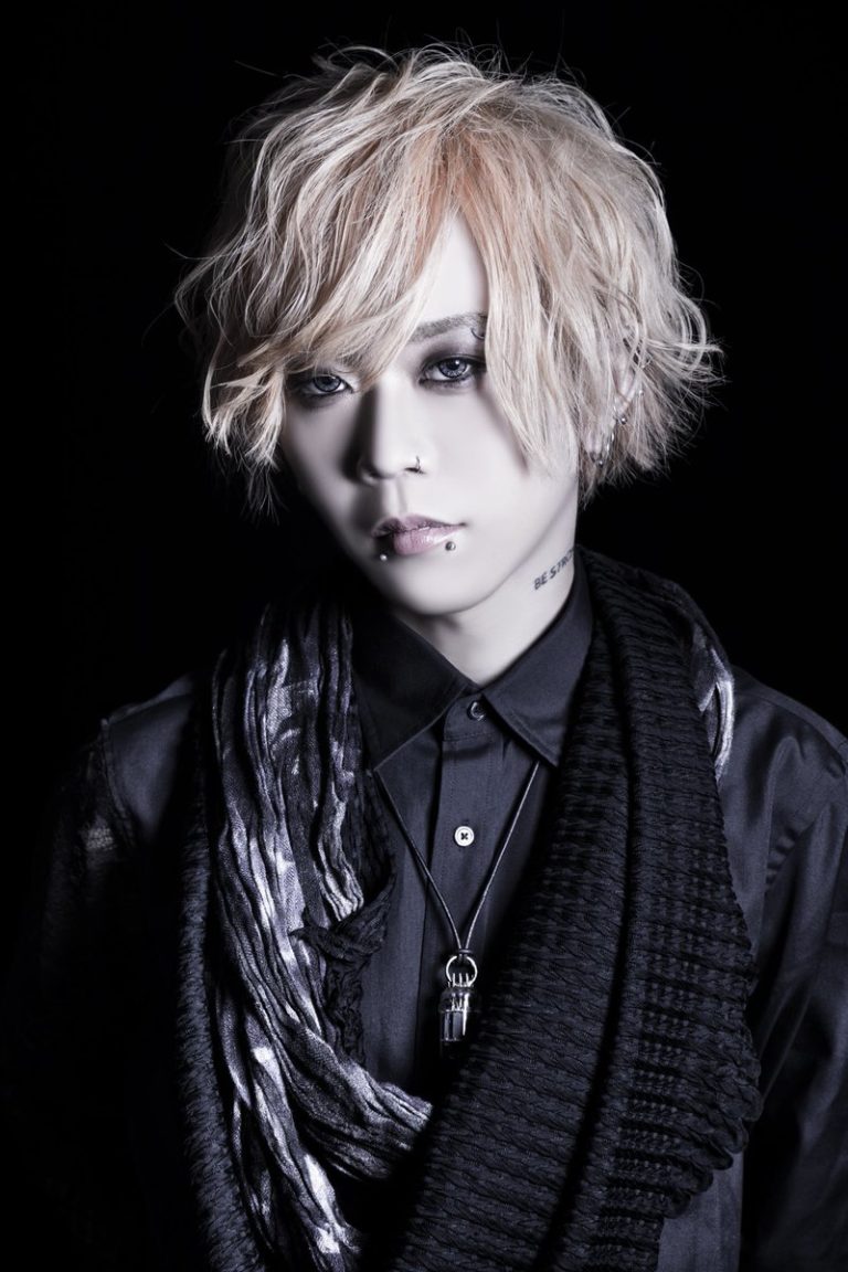 DIMLIM - Nouveau clip et nouveau look - Crimson Lotus - Visual Kei ...