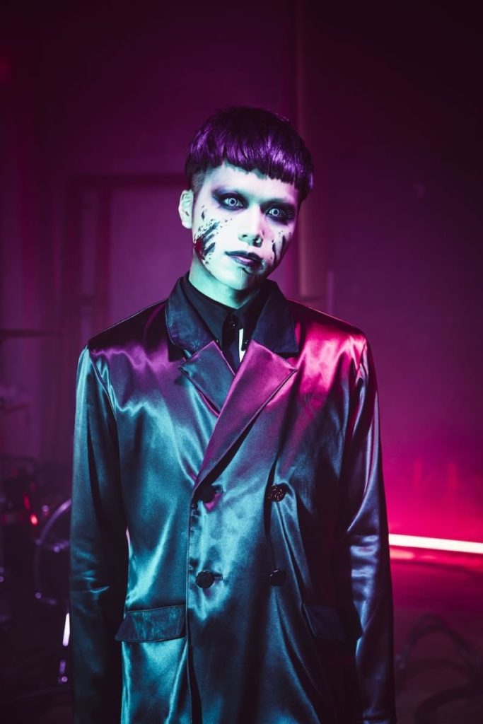 XaaXaa - New singles "Haretsu" and "Suibotsu" and new look - Crimson ...