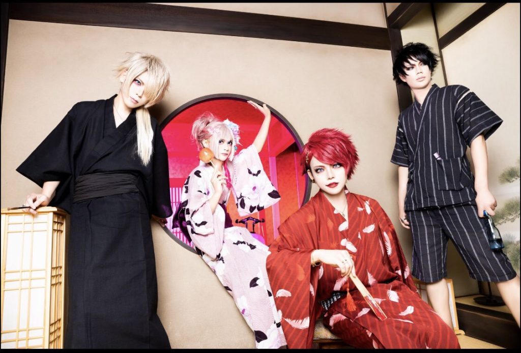 Asty - New MV "Ringo ame" and new look - Crimson Lotus - Visual Kei ...