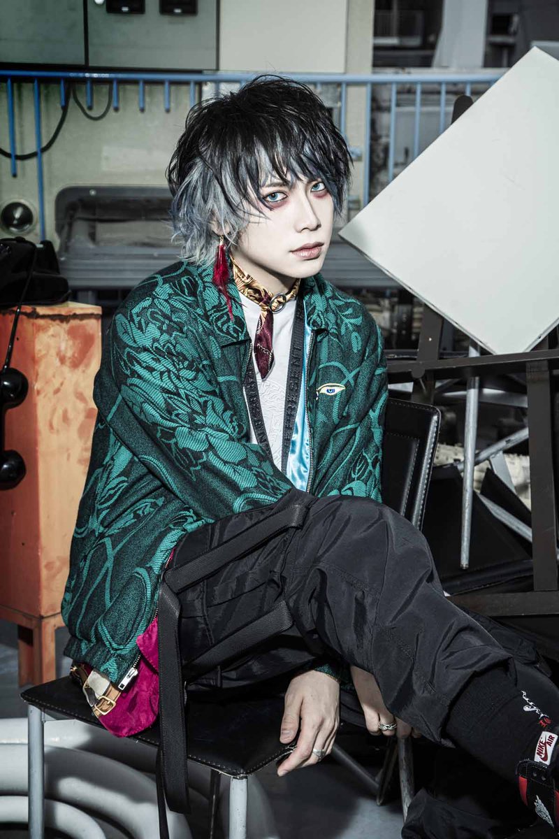 nurié - New MV "Hito toshite hito de aru you ni" and new look - Crimson ...