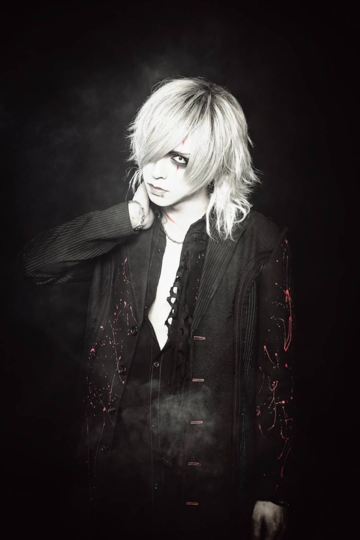 XaaXaa - New single "Horror" and new look - Crimson Lotus - Visual Kei ...