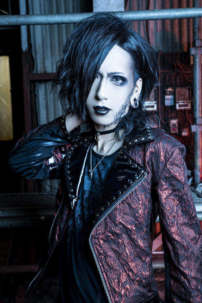 EviLA - New EP "DENYING", MV and new look - Crimson Lotus - Visual Kei ...
