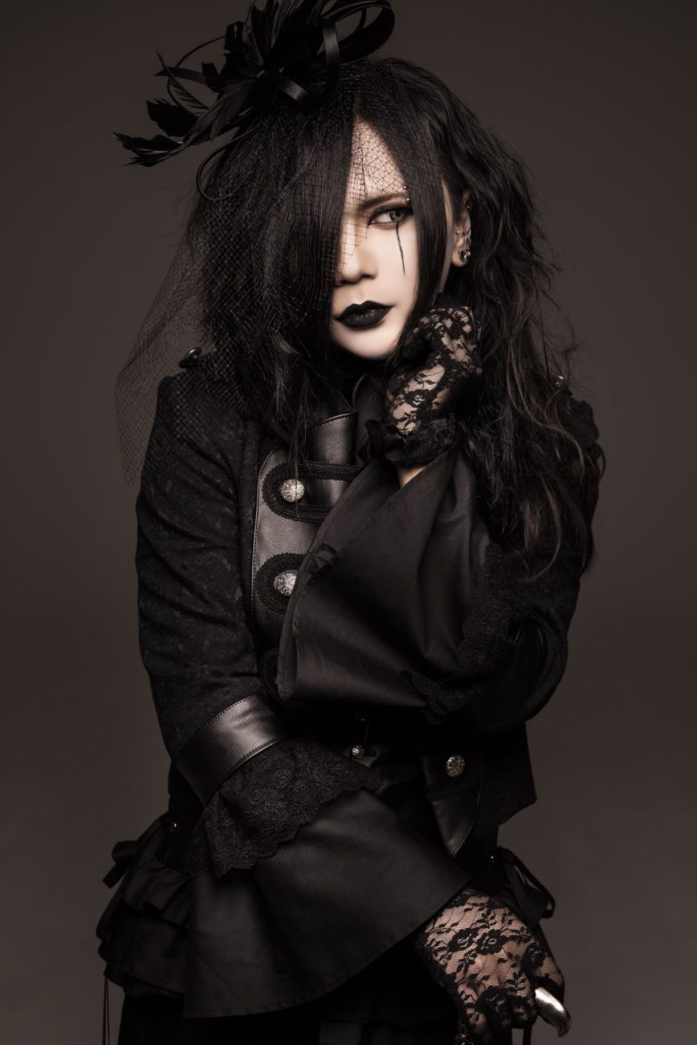 Karasu - New single "Nee kimi ni", digest and new look - Crimson Lotus ...