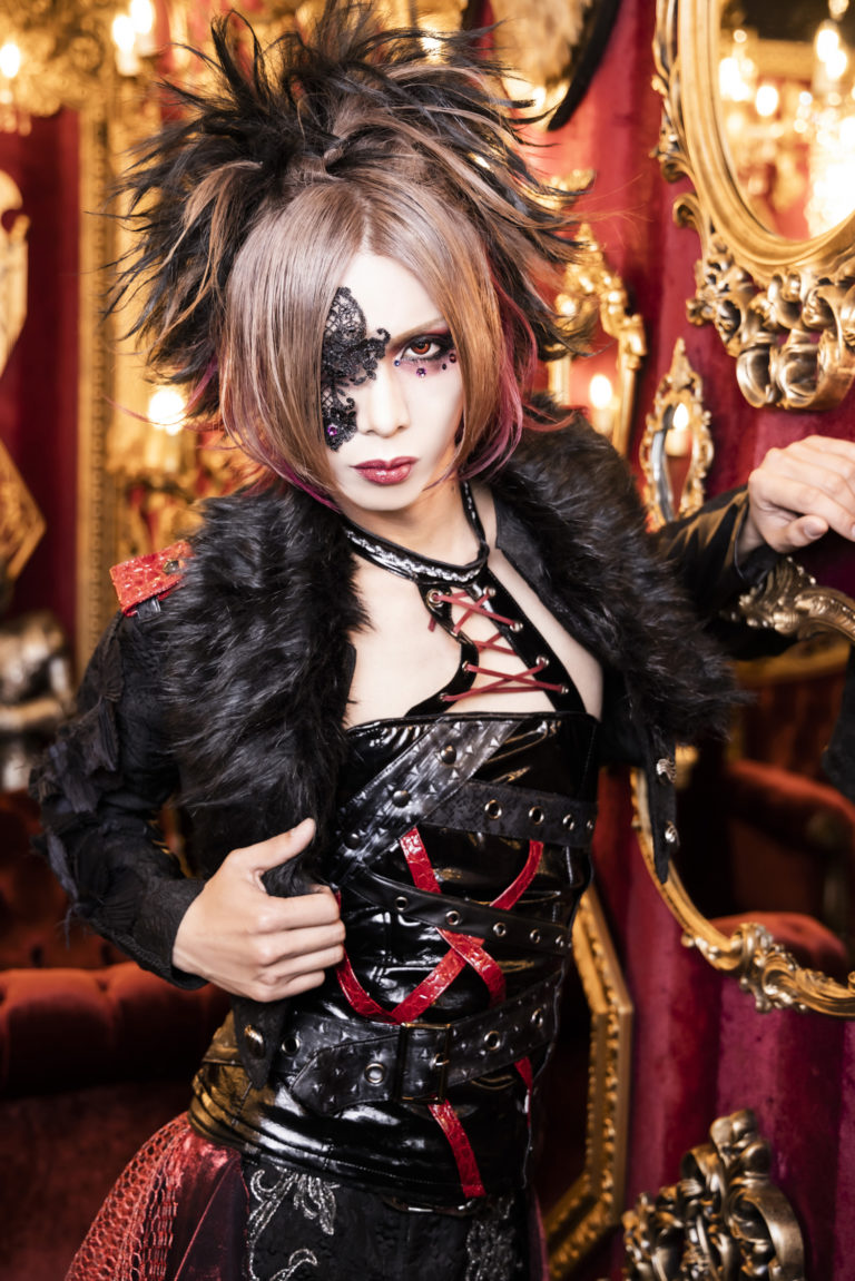 Scarlet Valse - New look - Crimson Lotus - Visual Kei promotion