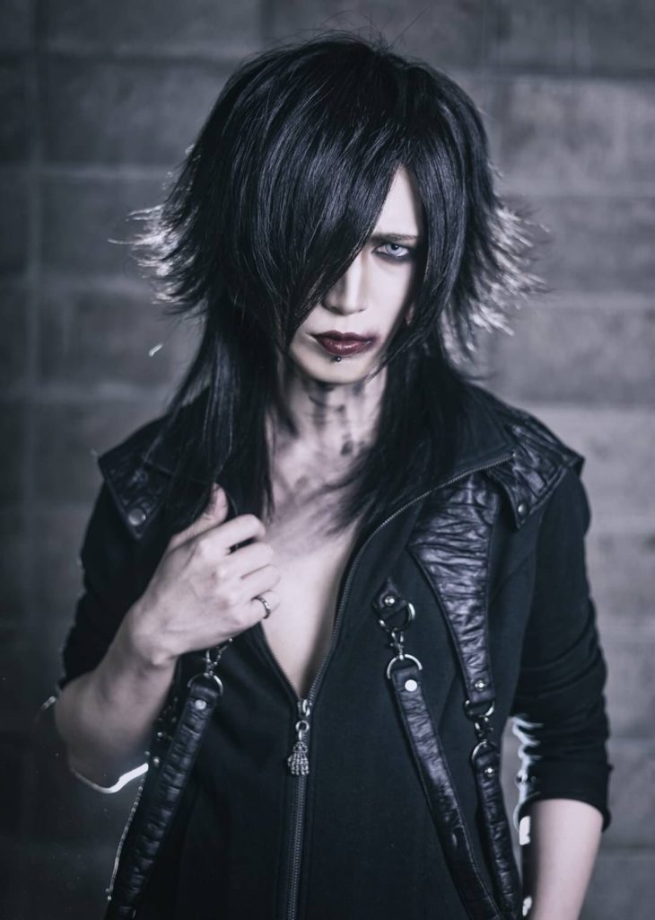 DEXCORE - New bassist and new MV "Red eye" - Crimson Lotus - Visual Kei ...