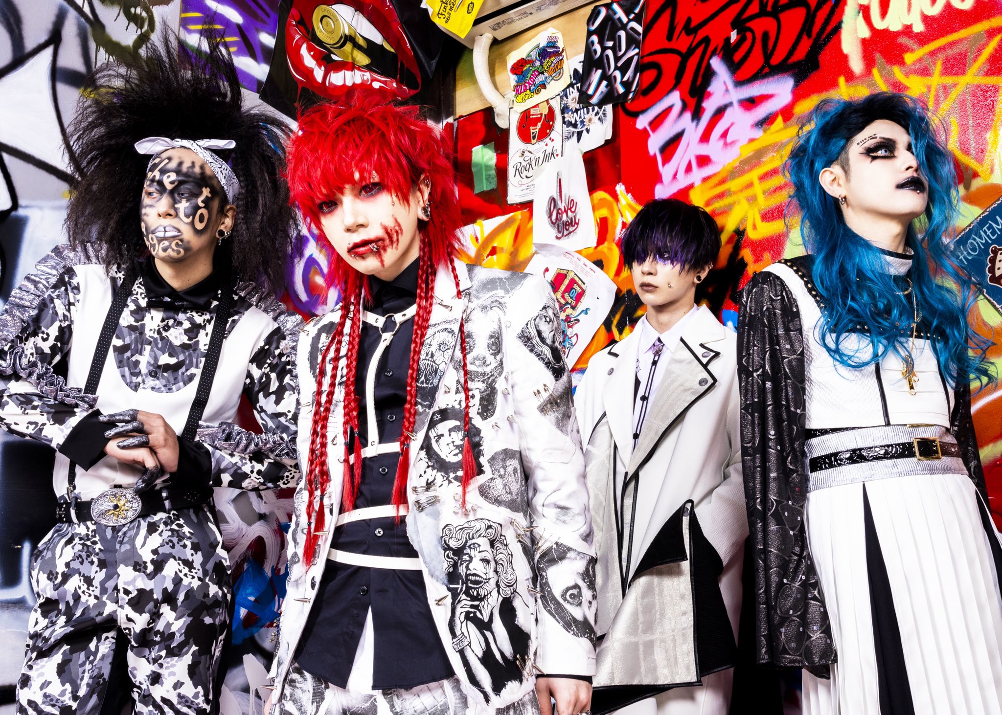 THE MADNA - New EP "Ugly heaven", one-man tour and new look - Crimson ...