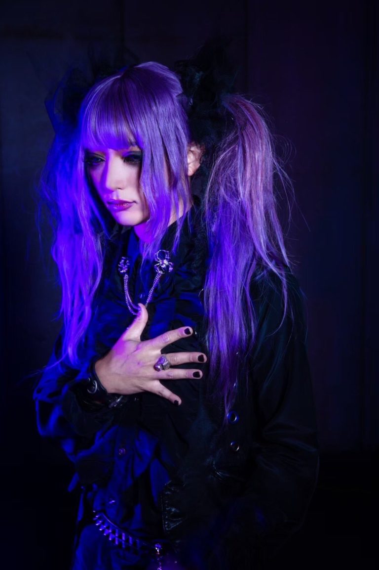 ZEILE - New band (+ first single and MV "M.E.S.S") - Crimson Lotus ...