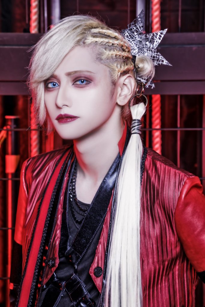 Ashmaze - New single "Siren", MV and new look - Crimson Lotus - Visual Kei promotion