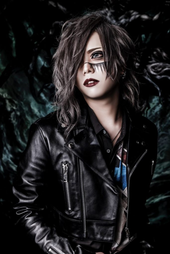DEVILOOF - Band to make its major debut, new EP "DAMNED" and new look - Crimson Lotus - Visual ...