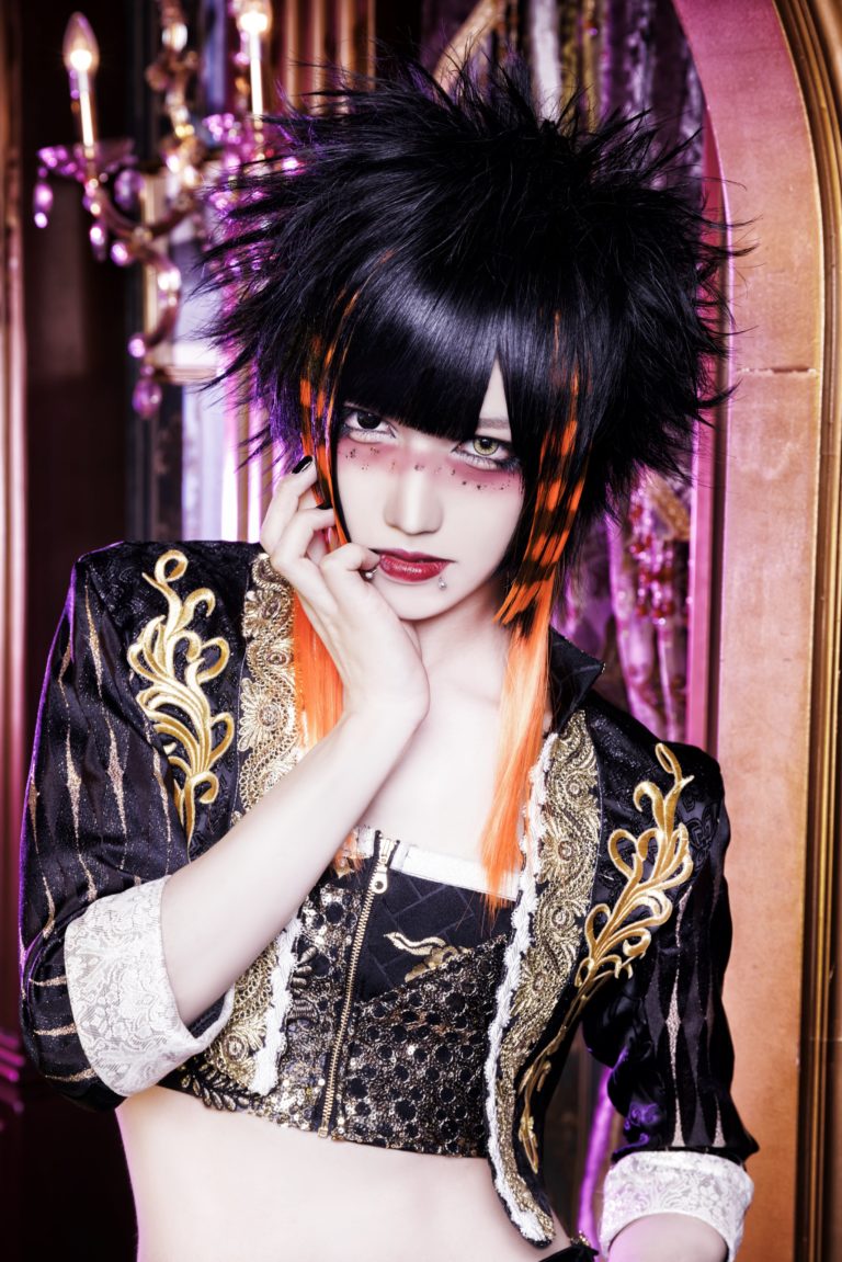 RAYMEI - New single "RONCE", MV, free one-man and new look - Crimson ...