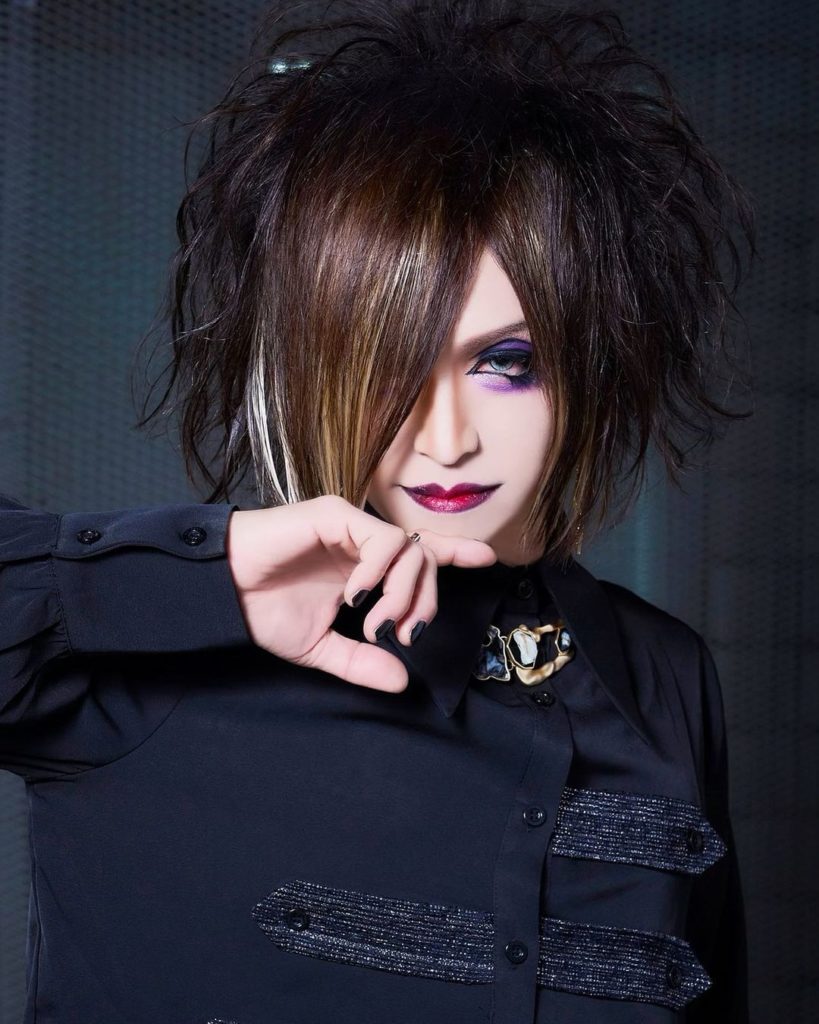 DEVIANT - New album, trailer and new look - Crimson Lotus - Visual Kei ...