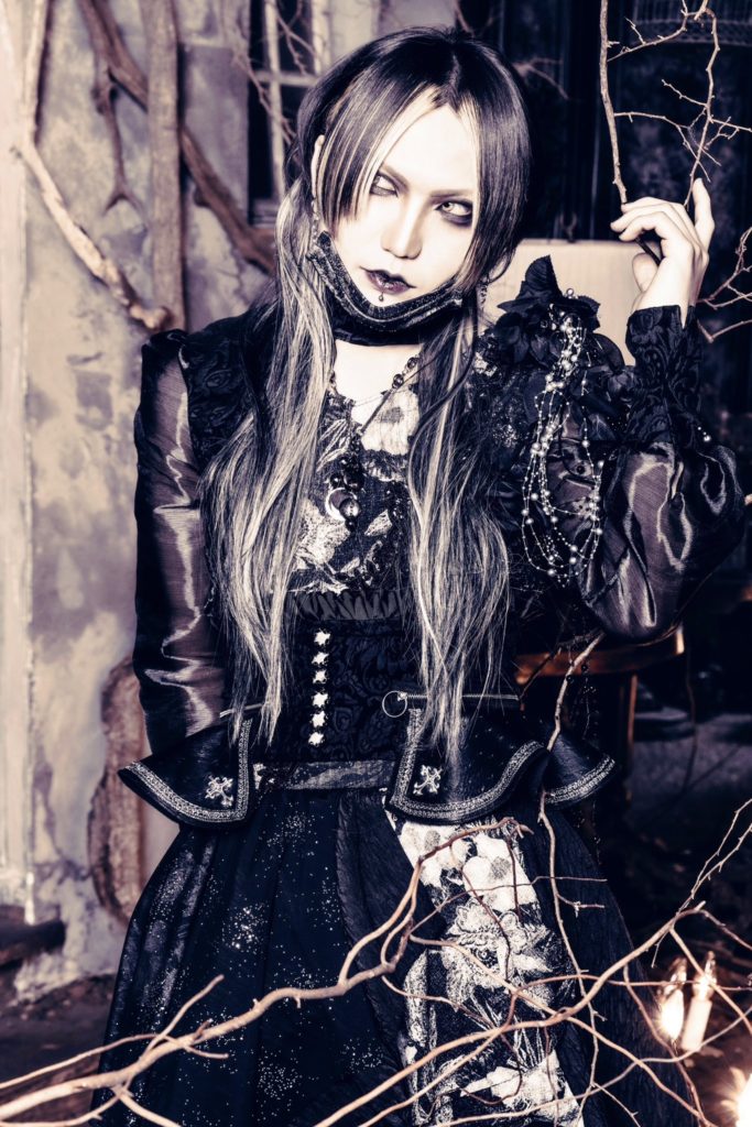 HOWL - 4th single "Undertaker", MV spot, one-man tour and new look ...