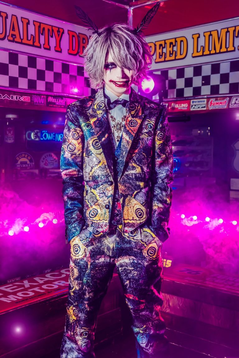 Zera - New single "Barmy Army", MV spot, one-man tour and new look ...