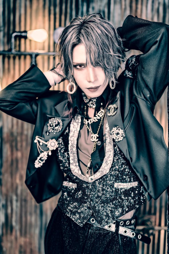 SPLENDID GOD GIRAFFE - 2nd single "ADDICT / TRANCE", 1st anniversary ...