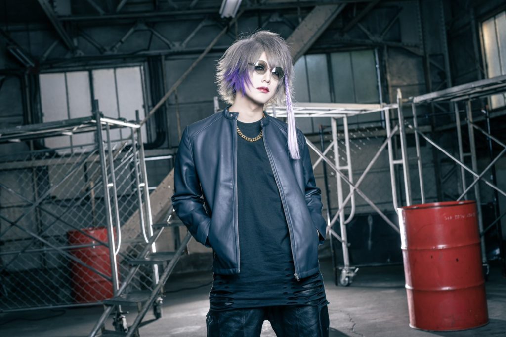 GERTENA - 4th single "RADIANT" and new look - Crimson Lotus - Visual Kei promotion
