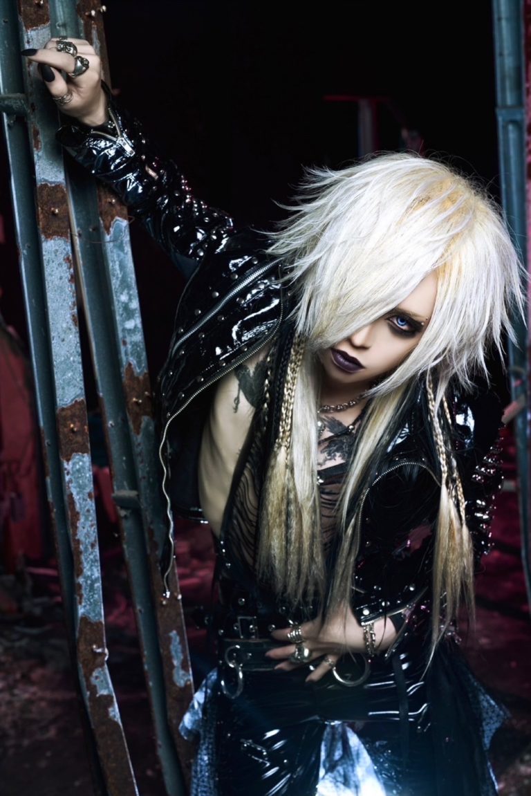 ZEILE - New MV "Deathside" and new look - Crimson Lotus - Visual Kei ...