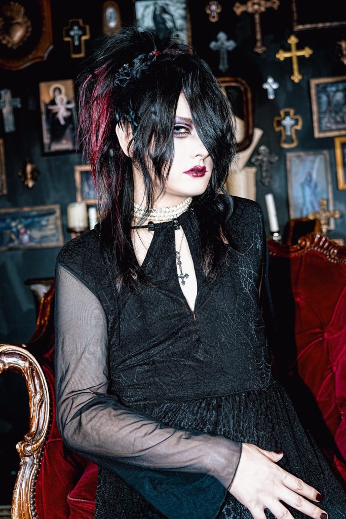 Zera (ゼラ) - Crimson Lotus - Visual Kei promotion