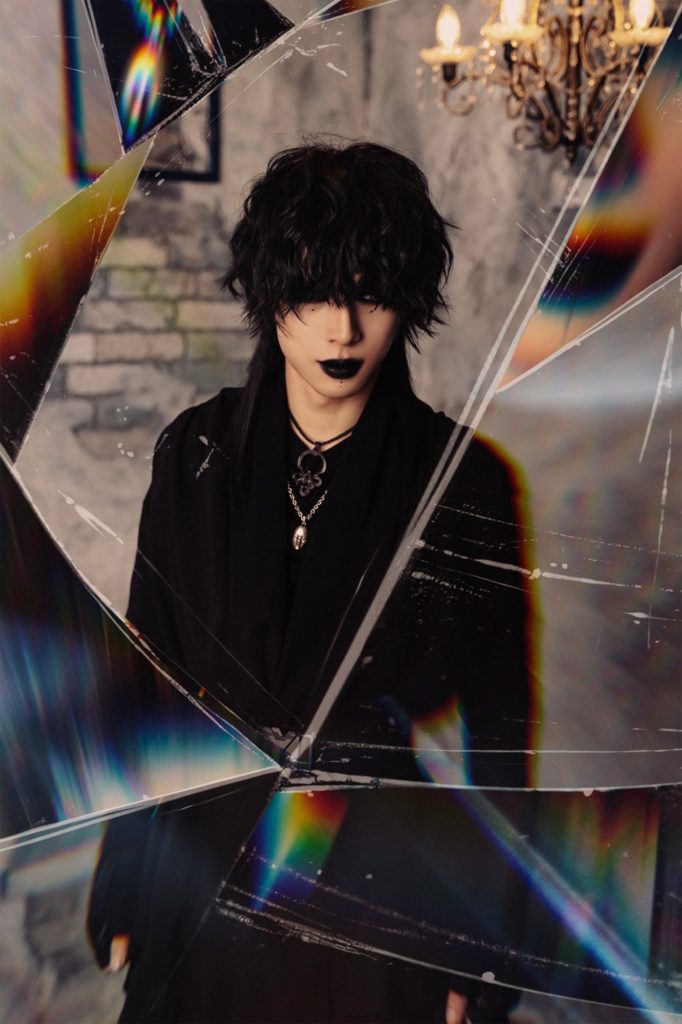 DEXCORE - New digital single "PARAMNESIA", MV and new look - Crimson ...