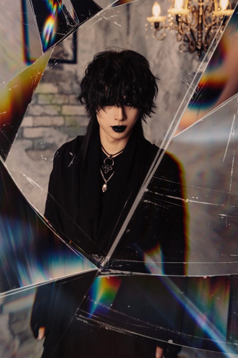 DEXCORE - New digital single "PARAMNESIA", MV and new look - Crimson ...