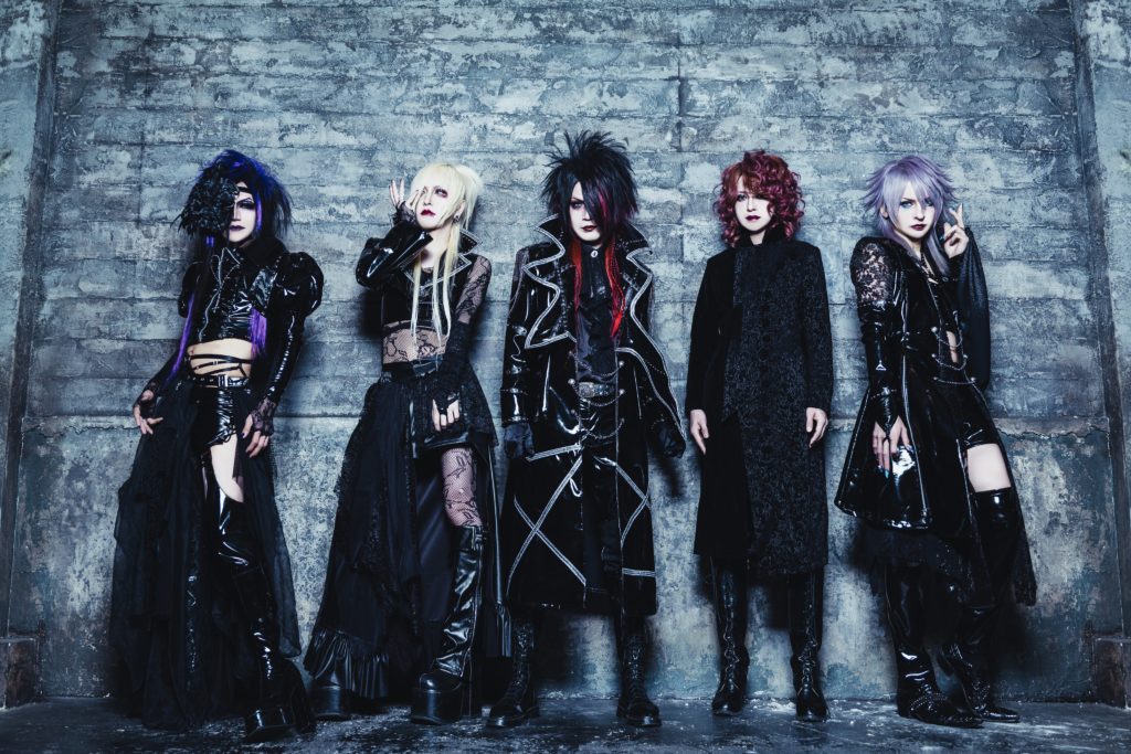 Zeke Deux - New guitarist and bassist, new single "Reborn" and new look ...